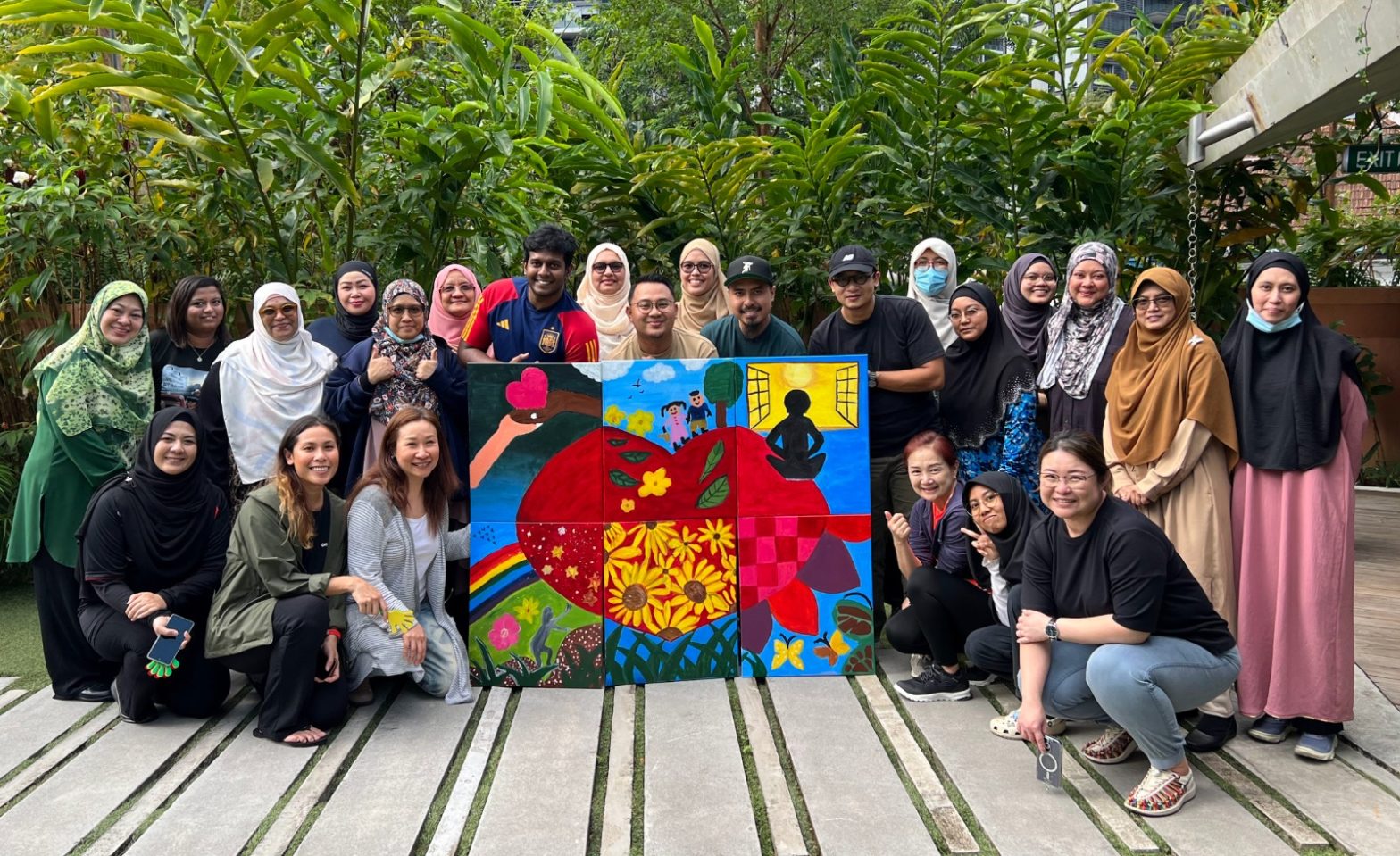 Team Building Art Workshops - Visual Arts Centre Art Jamming