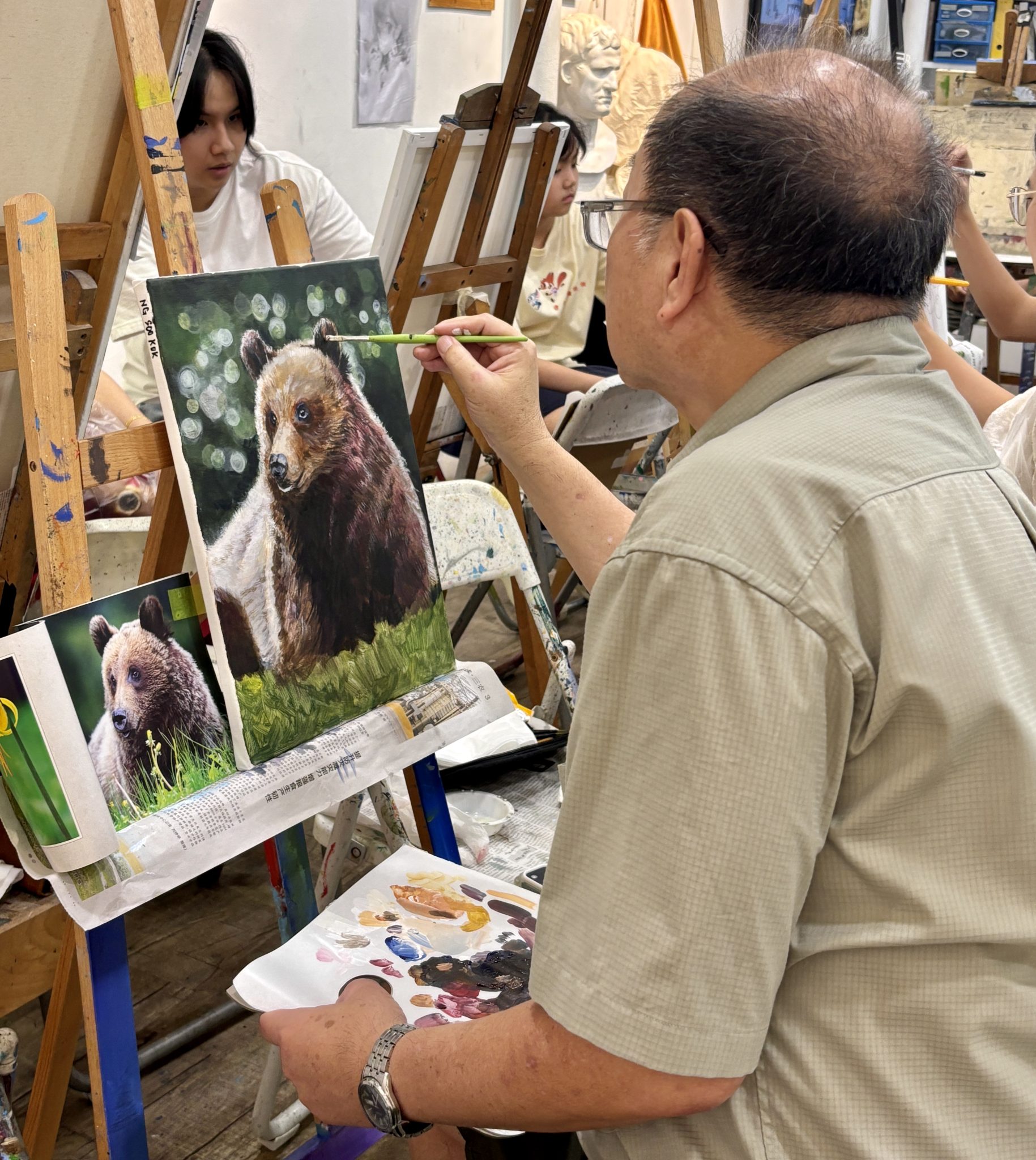 Seniors & Retirees Private Art Course | Art Class in Singapore